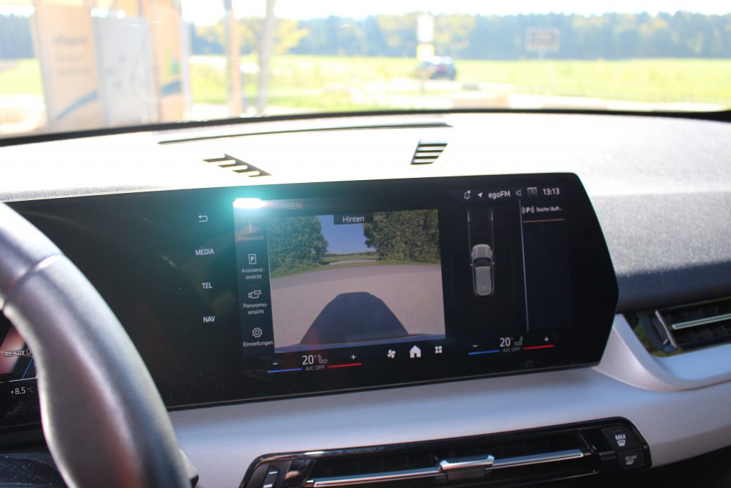 BMW iX1 eDrive20 Rückfahrkamera - motorfuture
